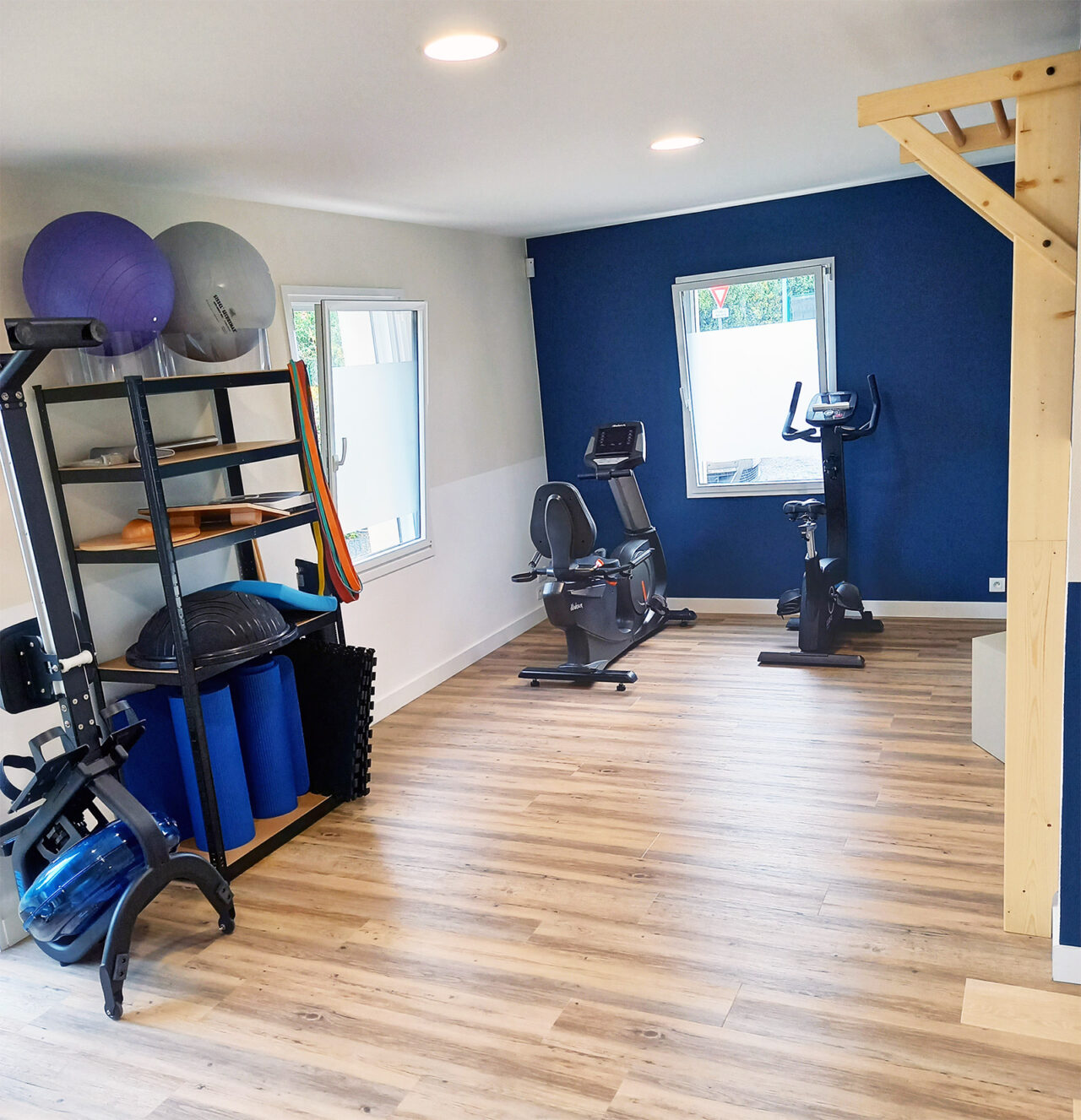 Adam Hugo | Masseur-Kinésithérapeute | Le cabinet est situé à Gorges ...